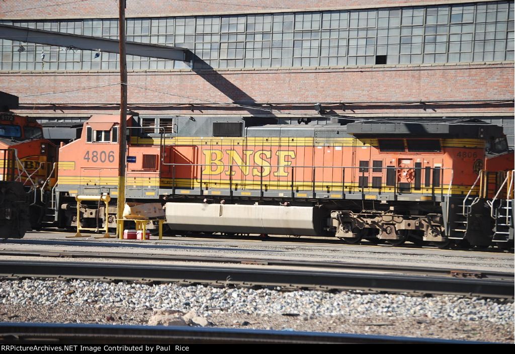 BNSF 4806